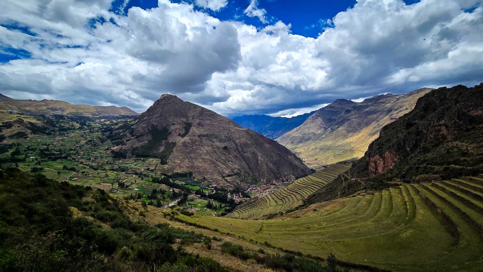 Hiking The Pisac Ruins In The Sacred Valley of Peru: An Unexpected Hike ...